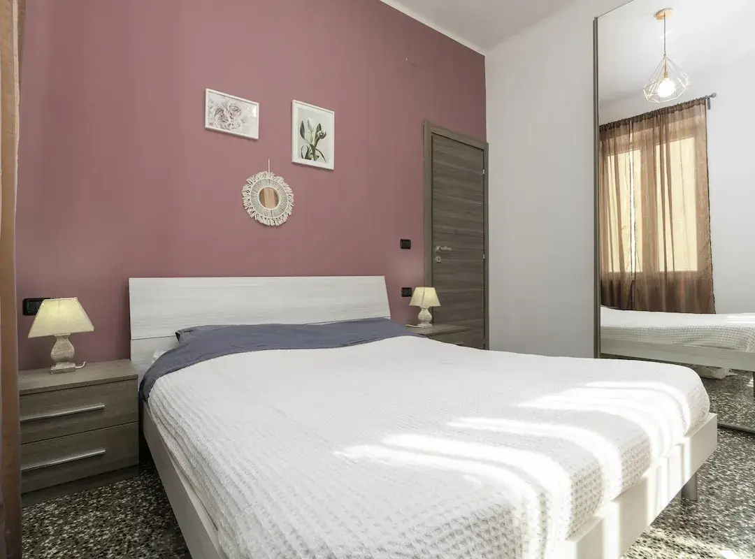 Rosa Homes The Red - Cozy 2 Bedrooms Genoa Historic Center, Aquarium - Генуя