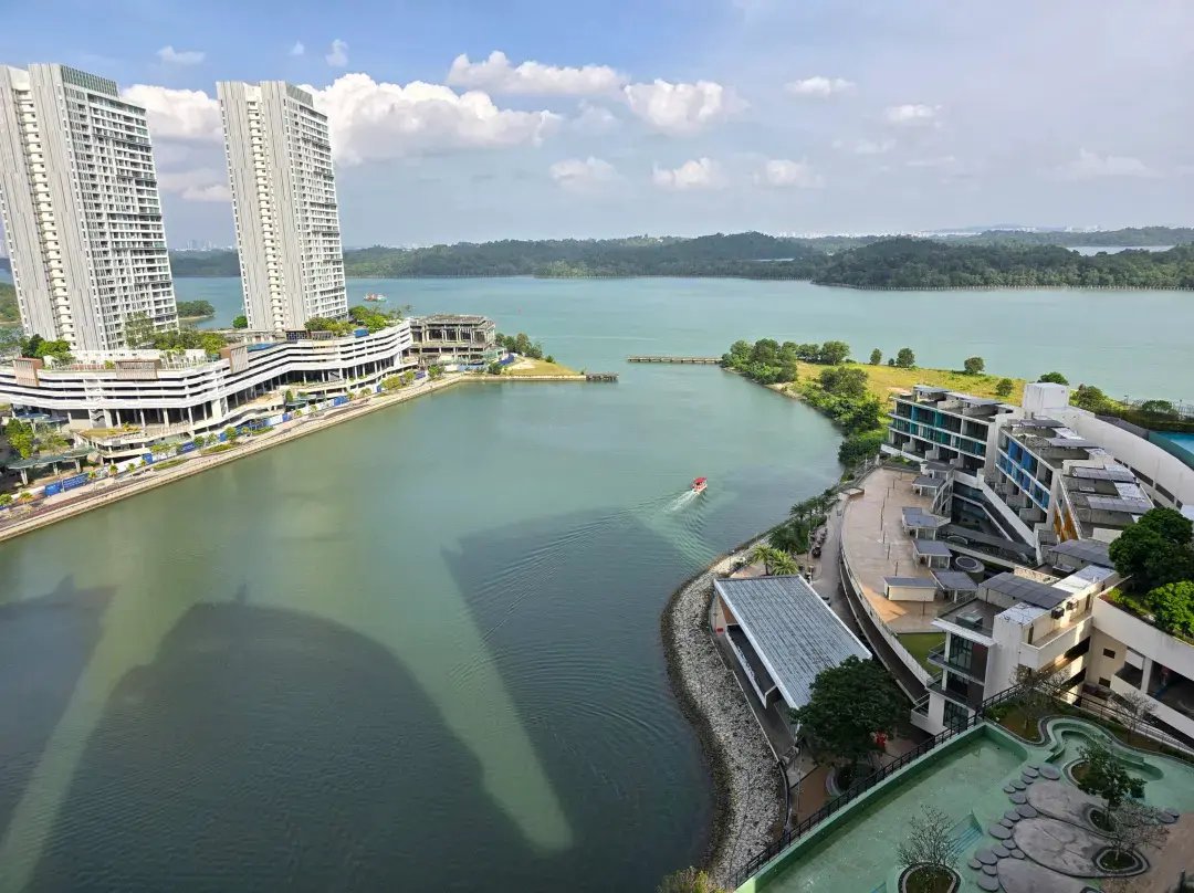 Seaview-pinetree Marina Resort 2br [Puteri Harbour] - 5 Mins To Legoland - Johor