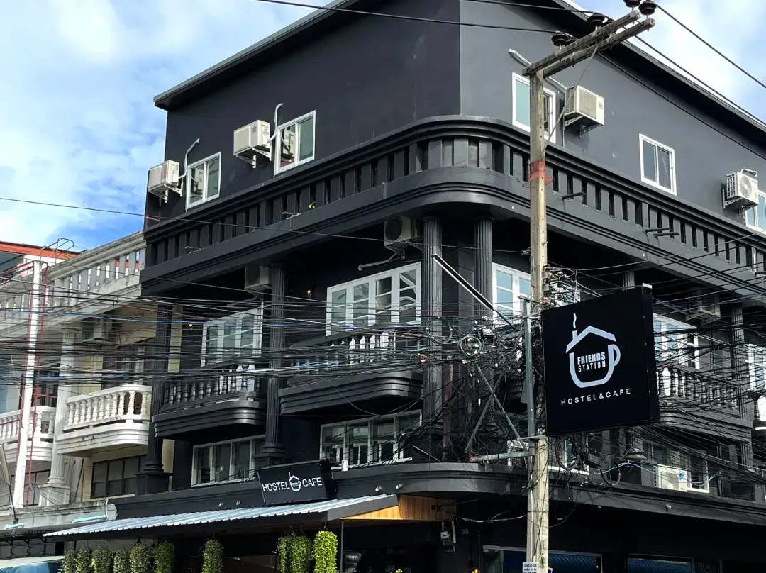 Hostel Friends Station Tukkom & Cafe - Pattaya City