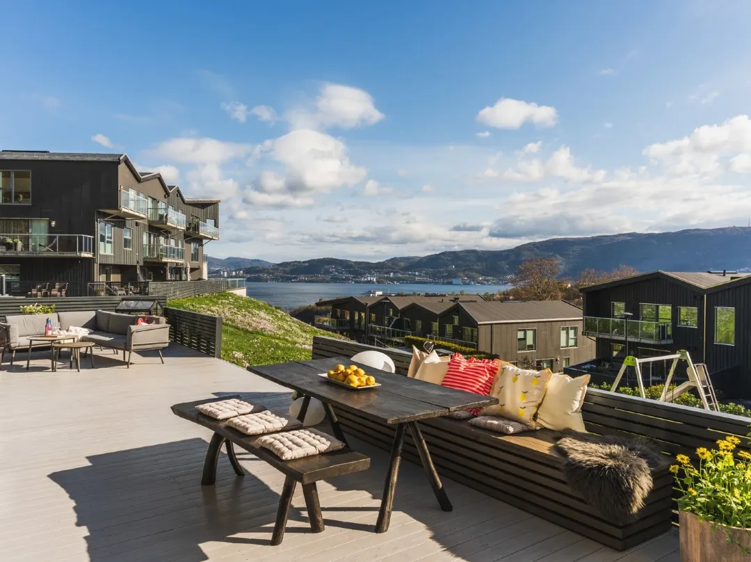 Large Luxurious Apartment With Private Terrace And Parking - Bergen