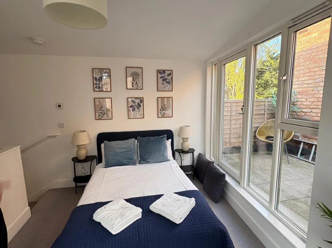 27 Edgewood Mews, London - Hertfordshire