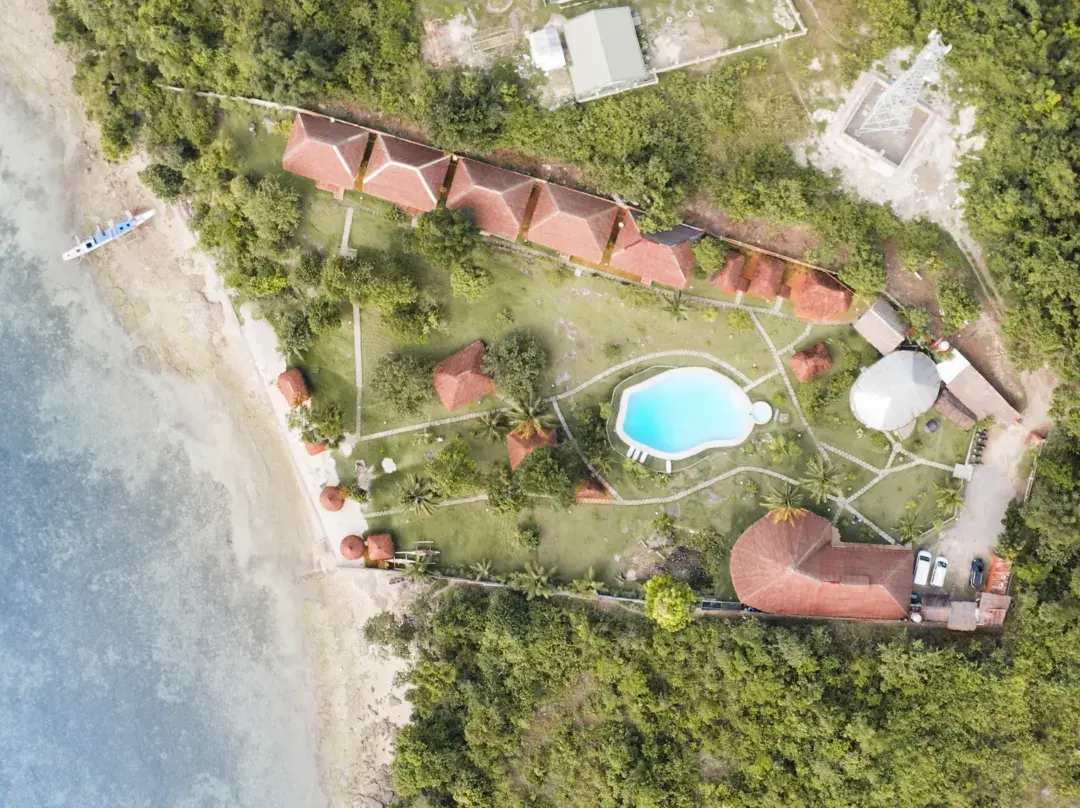 Cuestas Beach Resort And Restaurant - Badian