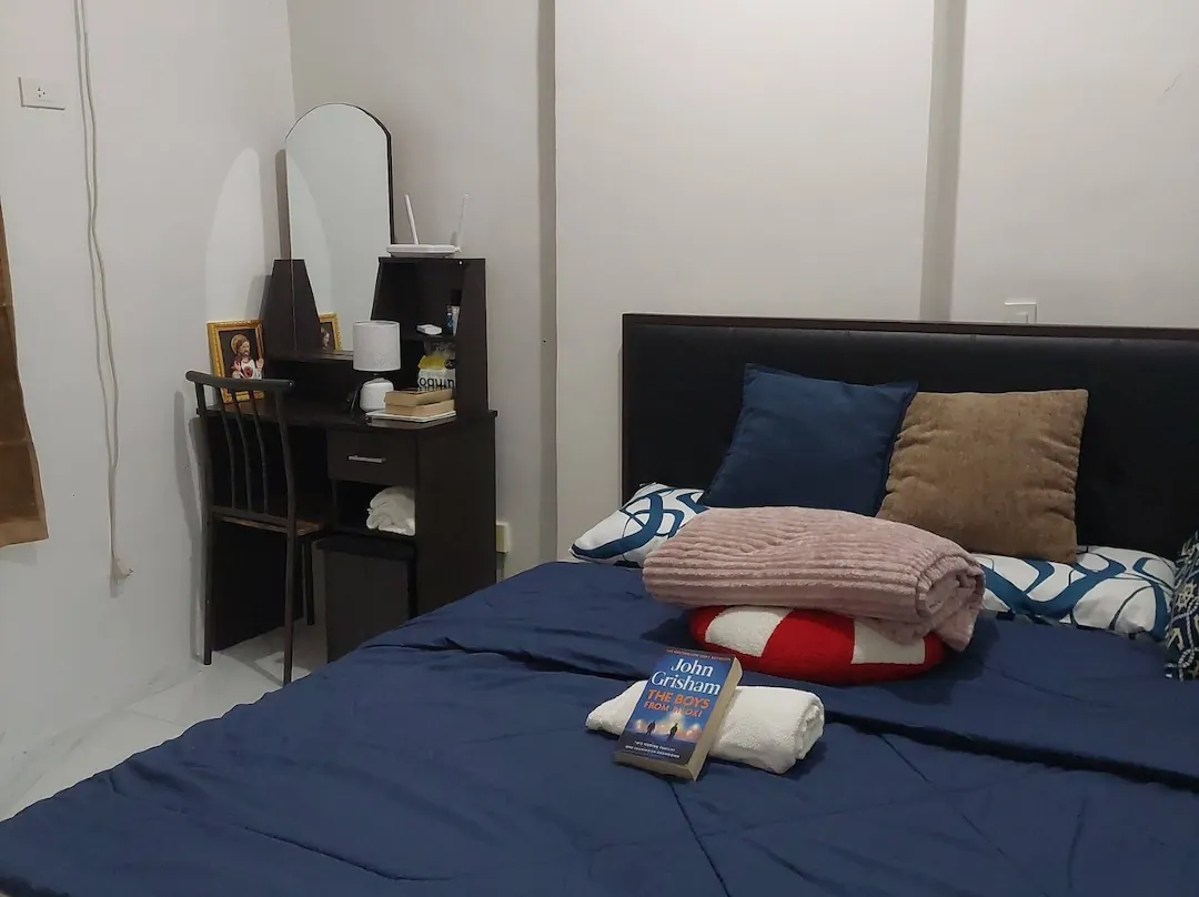 Jovy Staycation Group Of 3 - Check In - Cebu