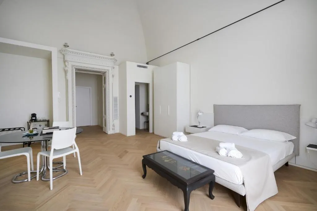 Palazzotorre 102 - Luxury Suite With Tower View - Bari