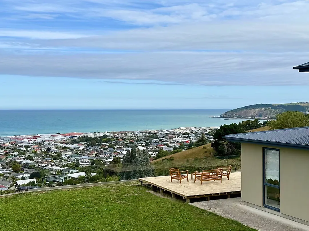 5 Bed Panoramic Sea & Town View - Oamaru