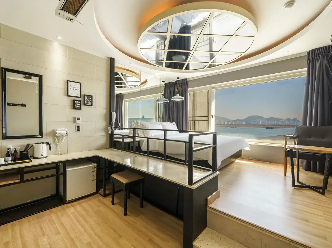 Busan Myeongji Oceanview Jk Hotel - Busan