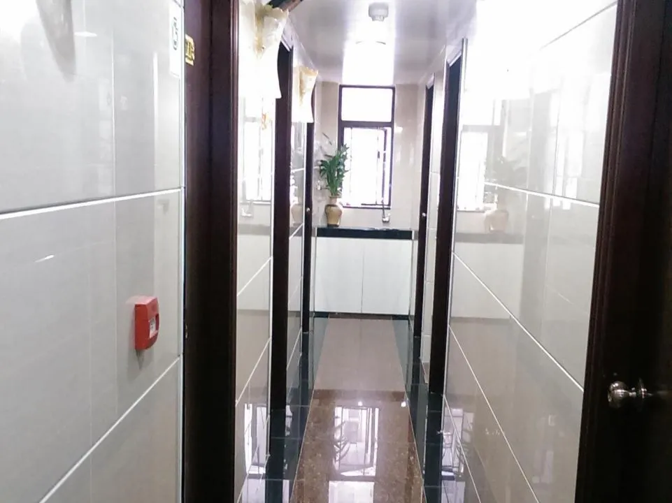 New First Guest House - Hong Kong