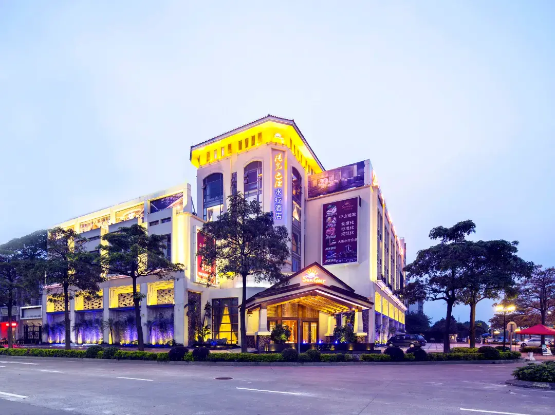 Sunshine Bali Spa Hotel - Zhongshan
