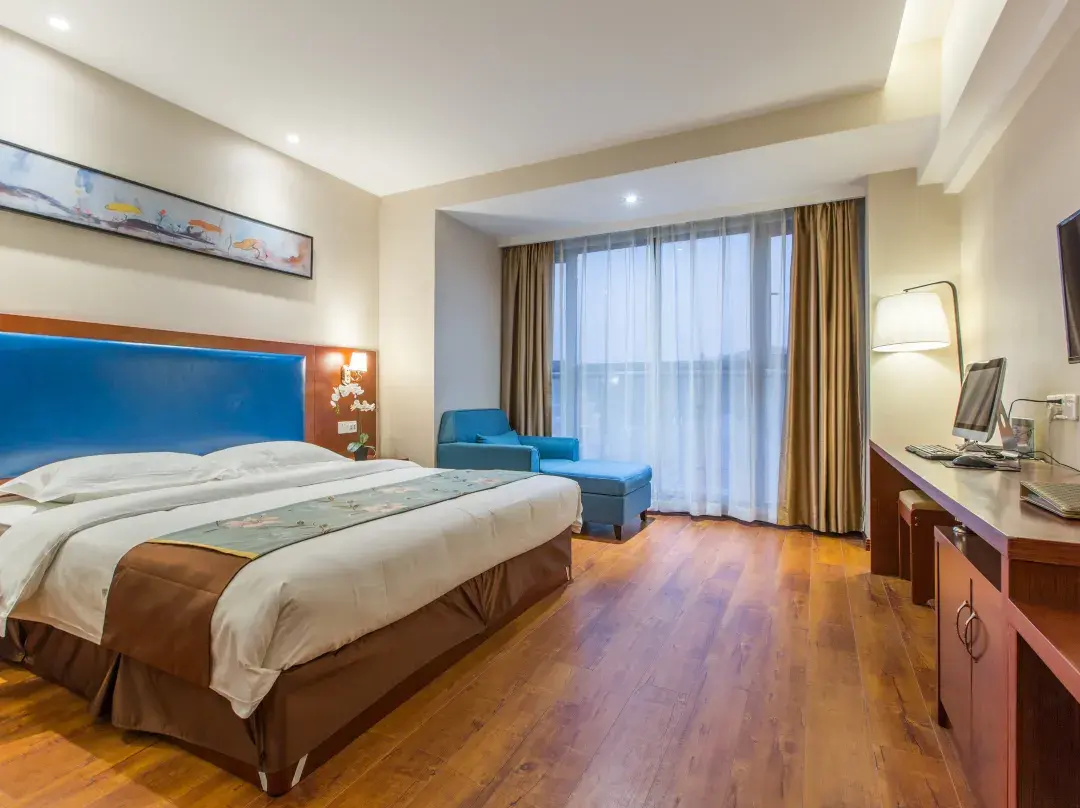 Floral Hotel · Xianning Hot Spring Valley - Xianning