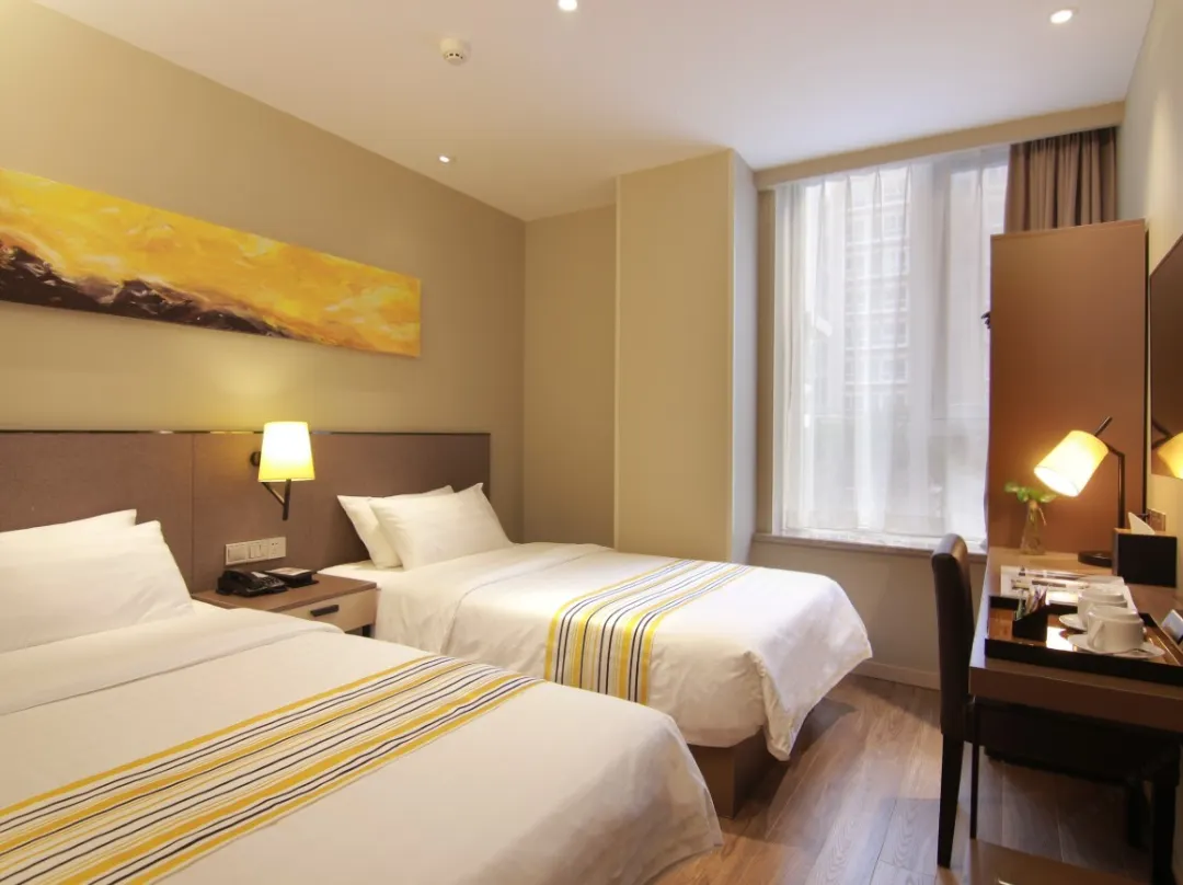 Homeinn Plus Beijing Chongwenmen Subway Station Tongren Hospital - 北京