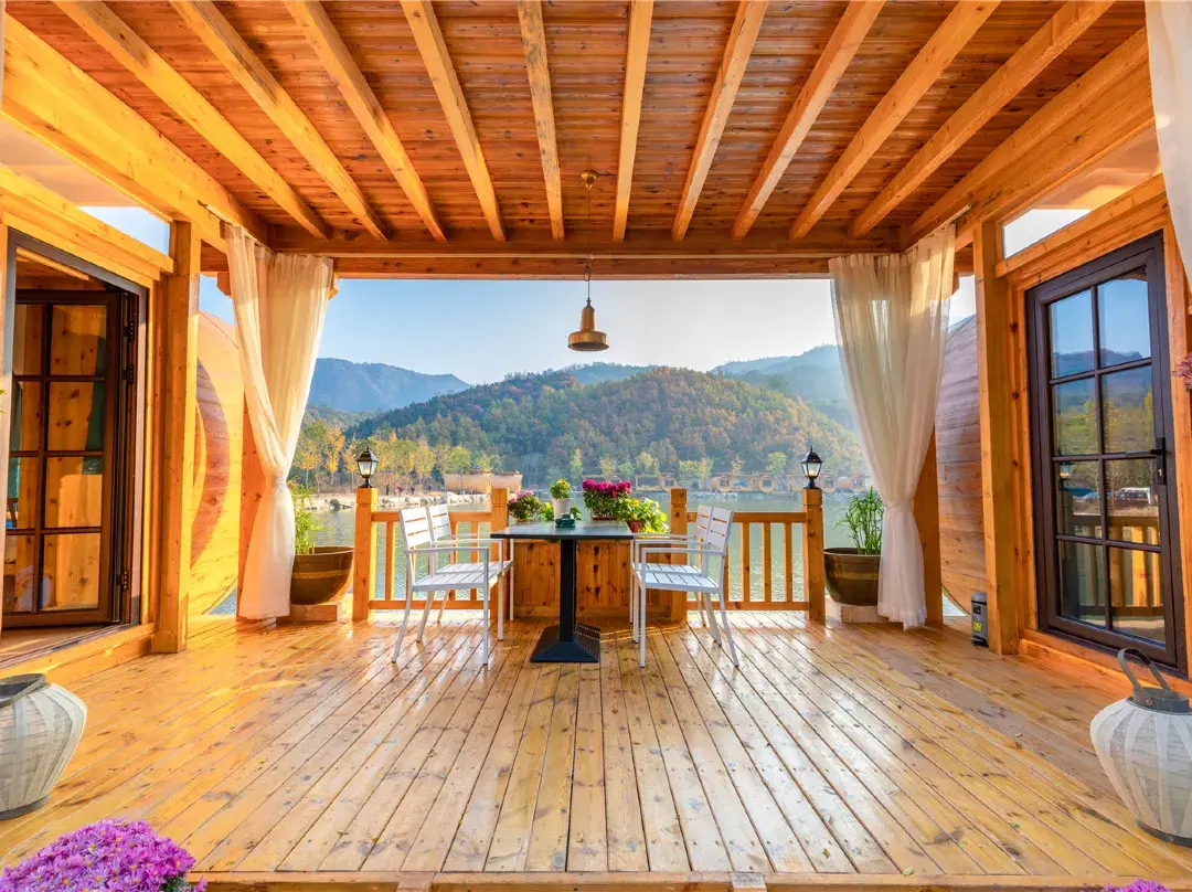 Jiurushan Hongyanrong Wooden Barrel Hotel - Jinan