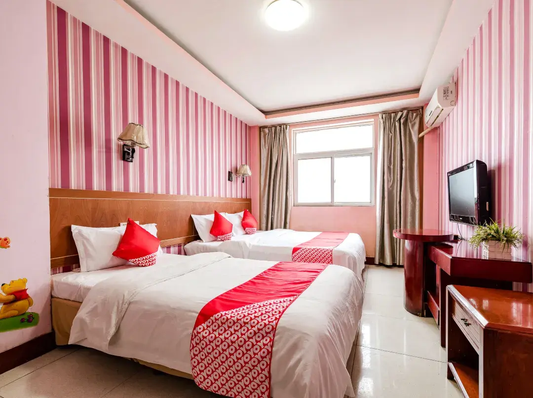Saturday Express Hotel - Xinxiang