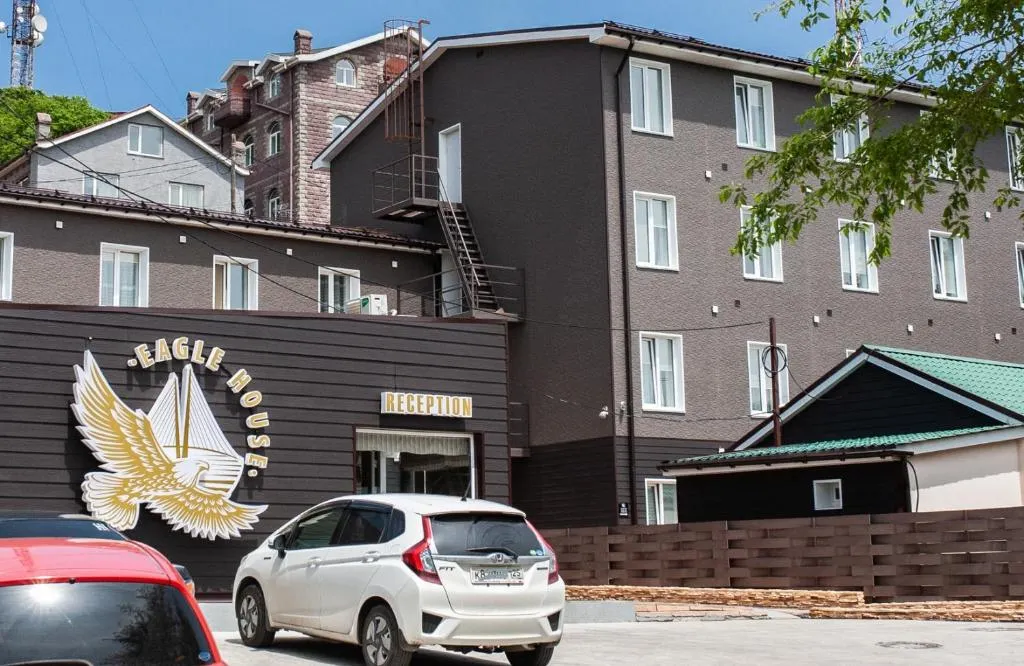 Eagle House Inn Hotel - Владивосток