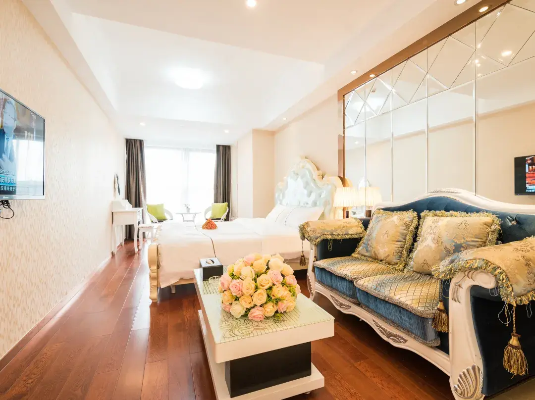 Shenzhen Galaxy Time Apartment - Hong Kong