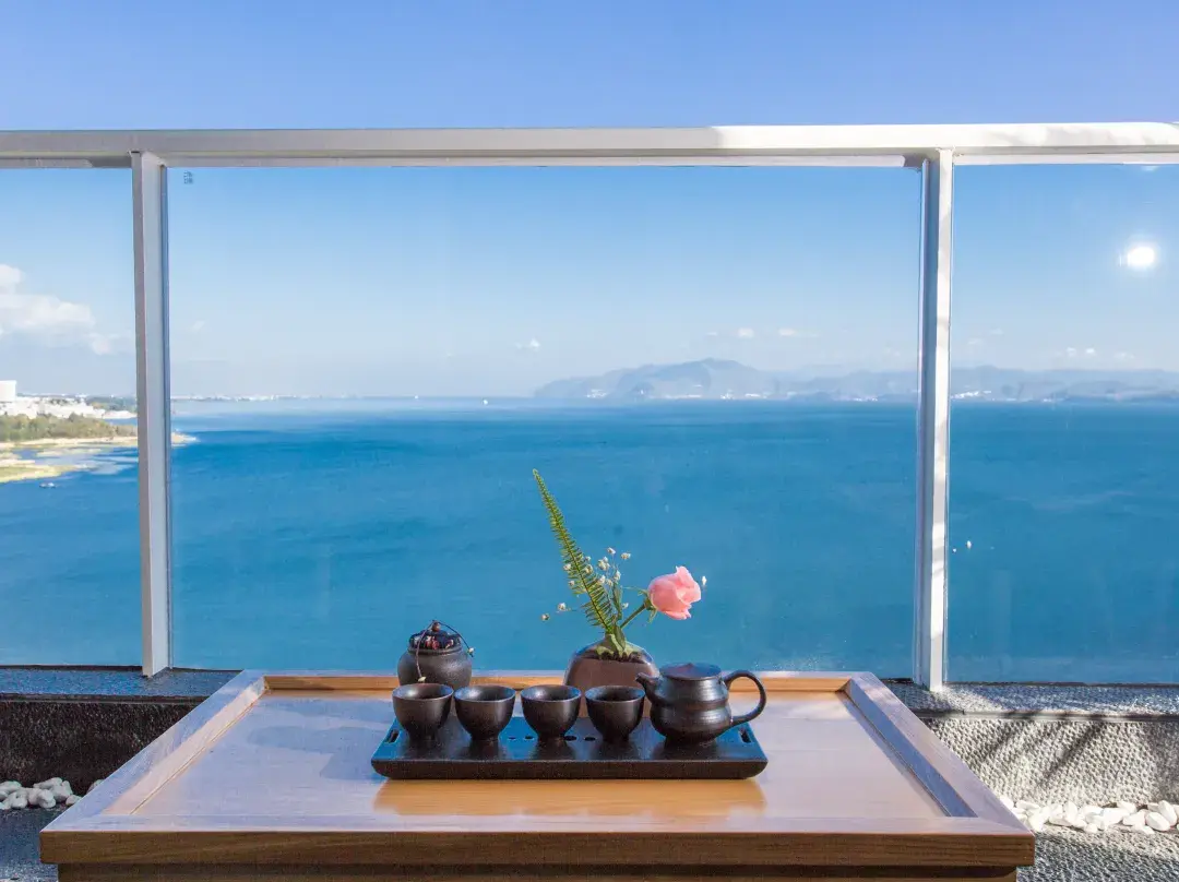 Yunmanman · Zaishui Yifang Seaview Resort Hotel - Dali