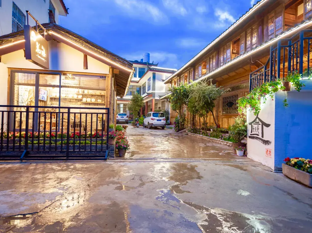 Lijiang Yixing Huaxi Inn - Lijiang