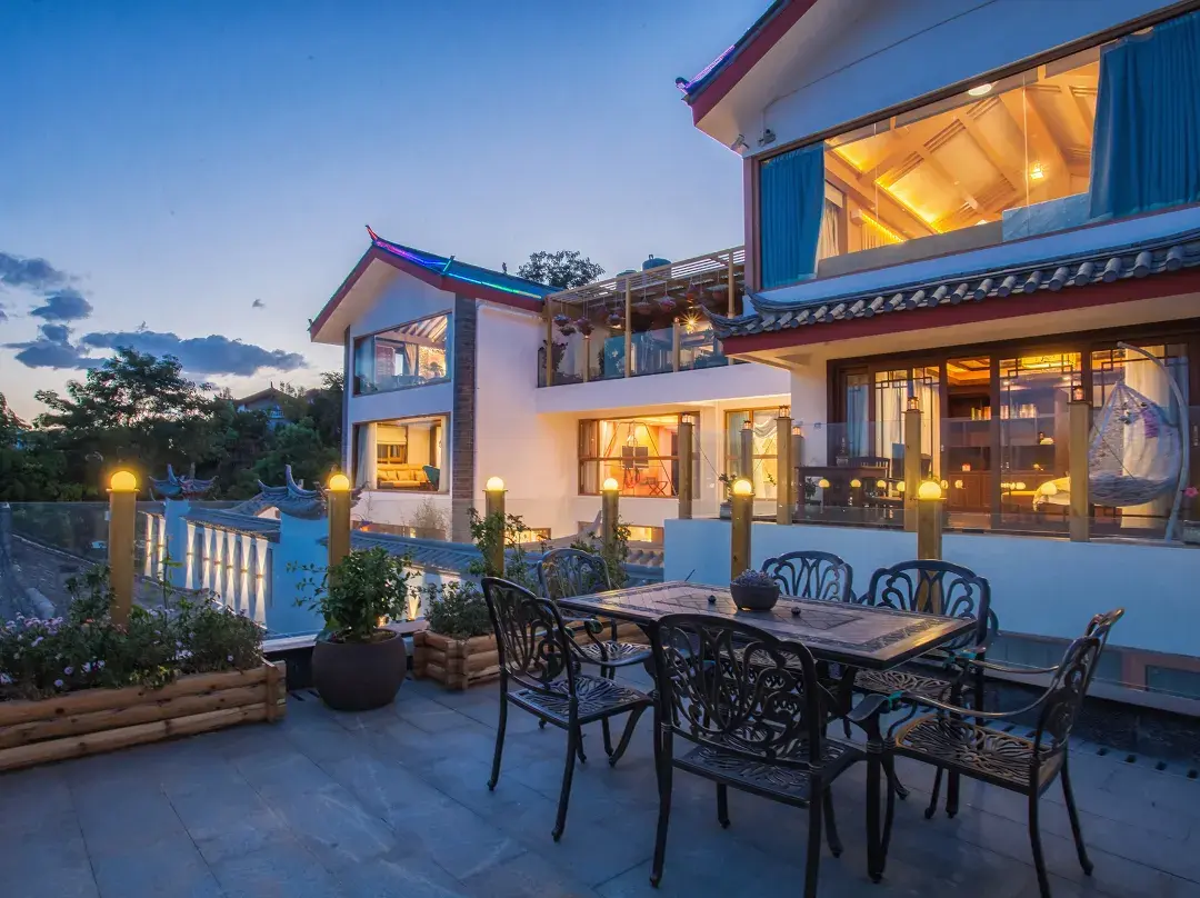 Club Carpe Diem - Lijiang