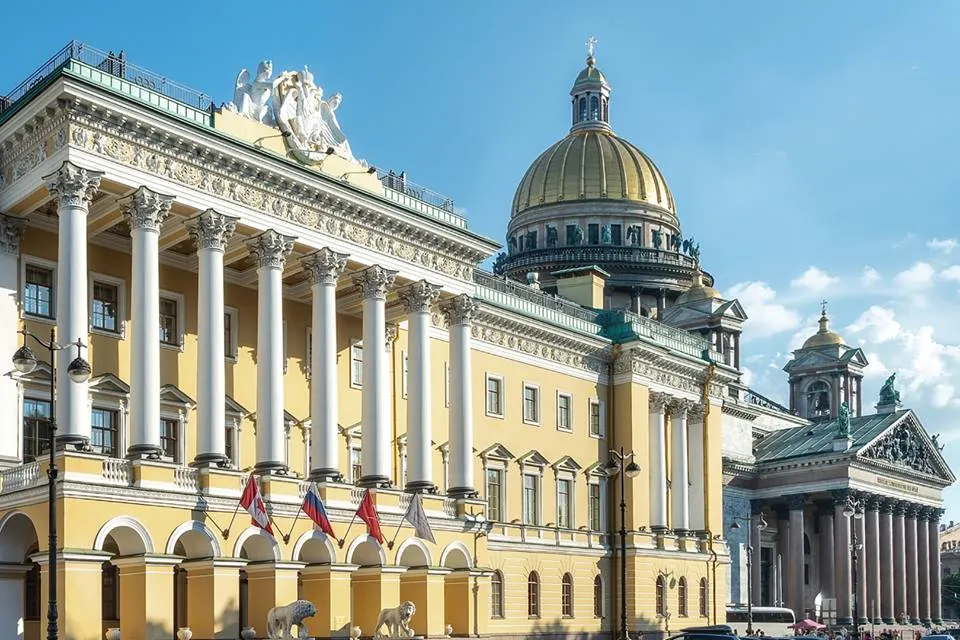 Four Seasons Hotel Lion Palace St. Petersburg - 