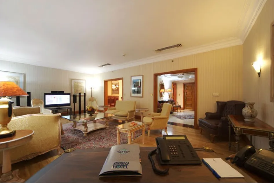 Esteghlal Hotel - East Wing - 