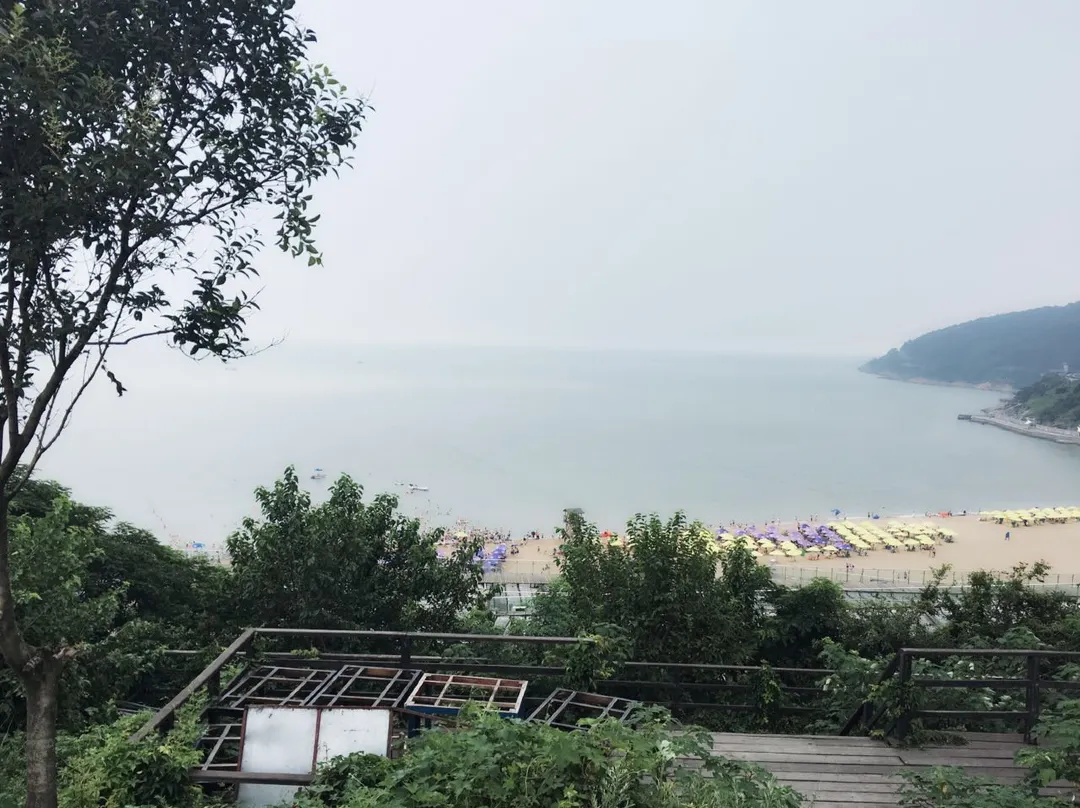 Gangwan Beach Sea-view Hotel - Lianyungang