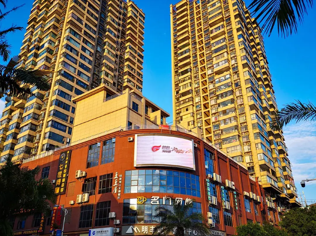 Binjiang International Hotel - Lào Cai