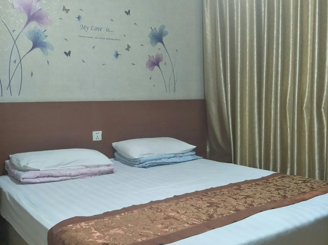 Zijinghua Hostel - Qingdao