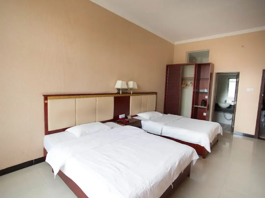 Baise Jingui Business Hotel - Baise