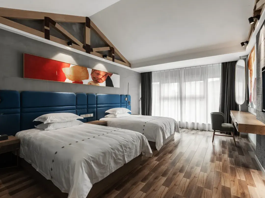 Lanshanlan Art Hotel - Leshan