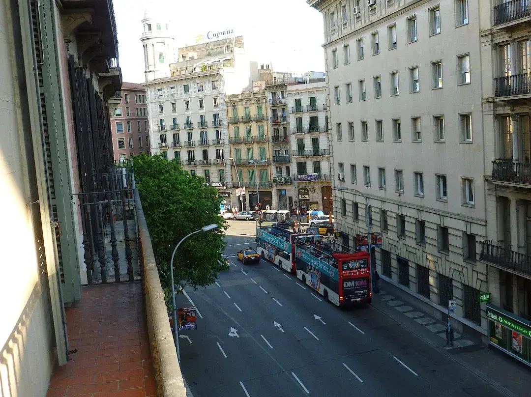 Super Balmes Guest House - Barcelona
