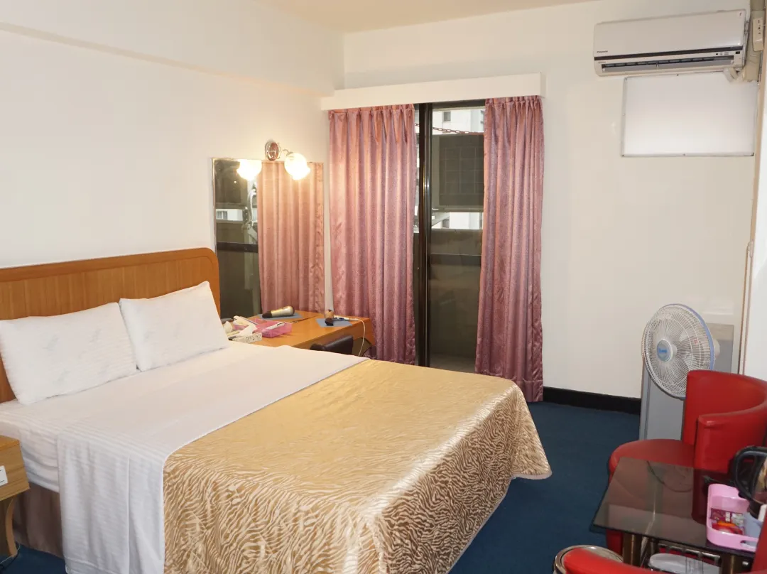 Chian Huei Business Hotel - Keelung