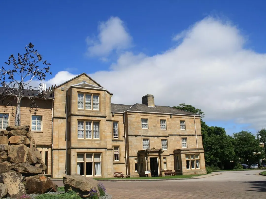 Weetwood Hall Estate - Leeds