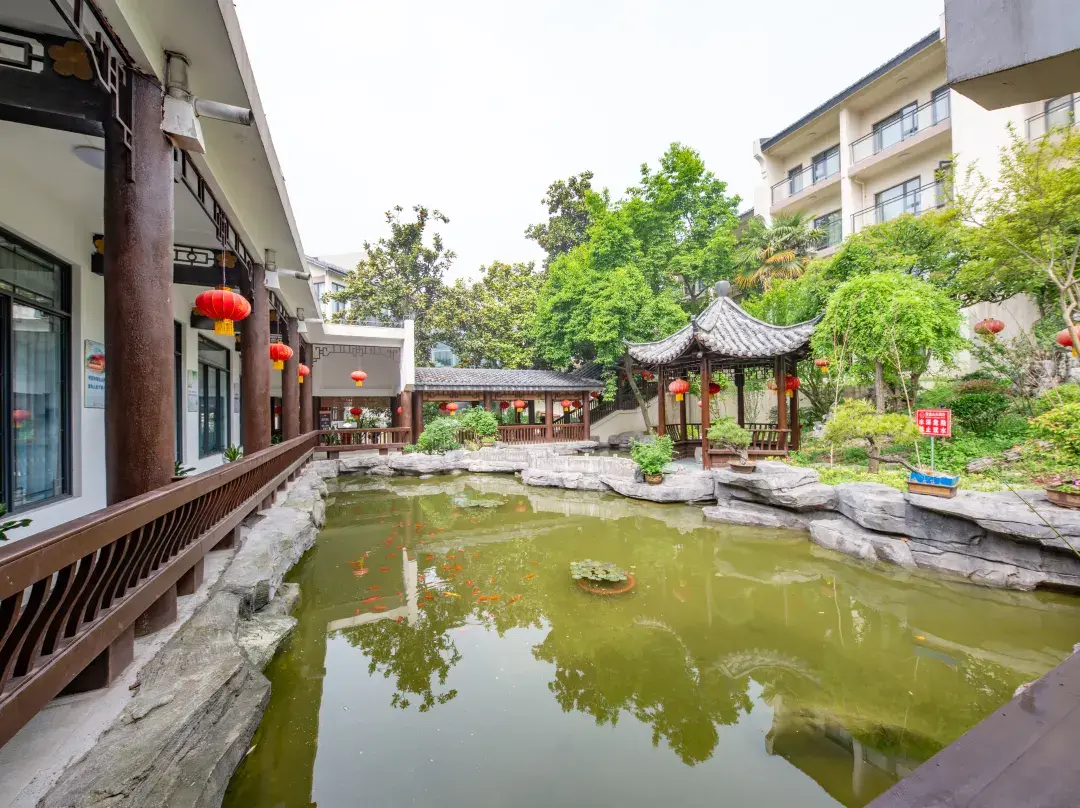 Rongyi Shanshui Hotel - Chuzhou