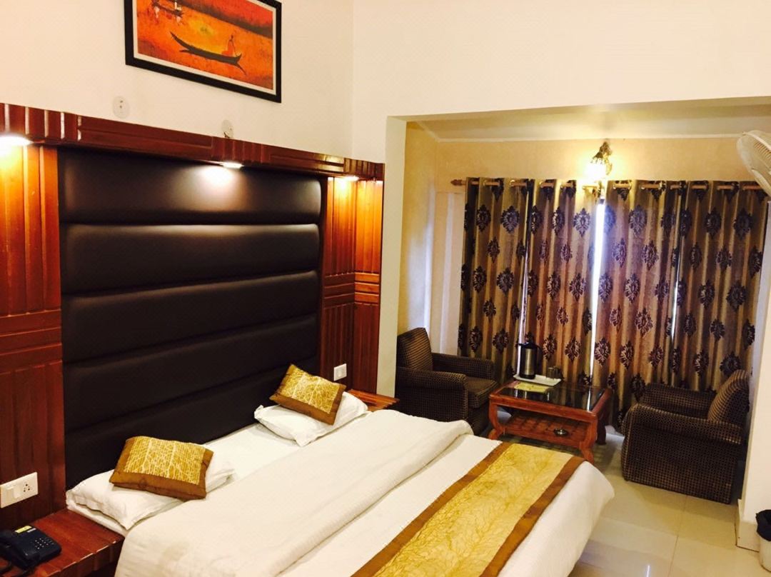 Hotel Kahkashan - Mussoorie