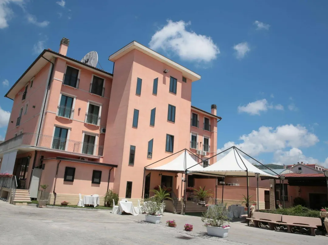 Hotel Leon Ristorante Al Cavallino Rosso - San Giovanni Rotondo