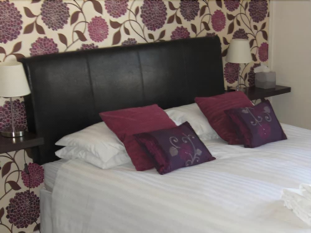 The Bell - Restaurant With Rooms - Worcestershire