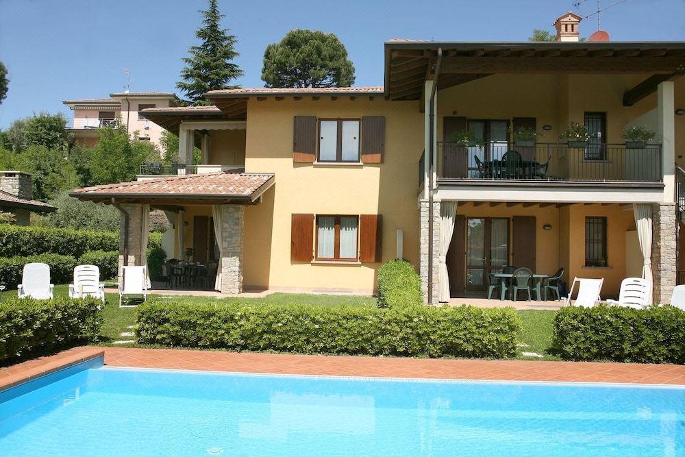 Apartment First Floor - Padenghe sul Garda