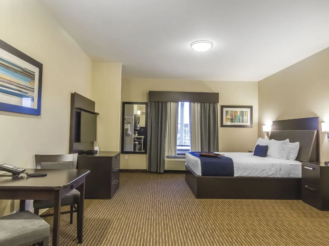 Quality Inn & Suites - Moose Jaw