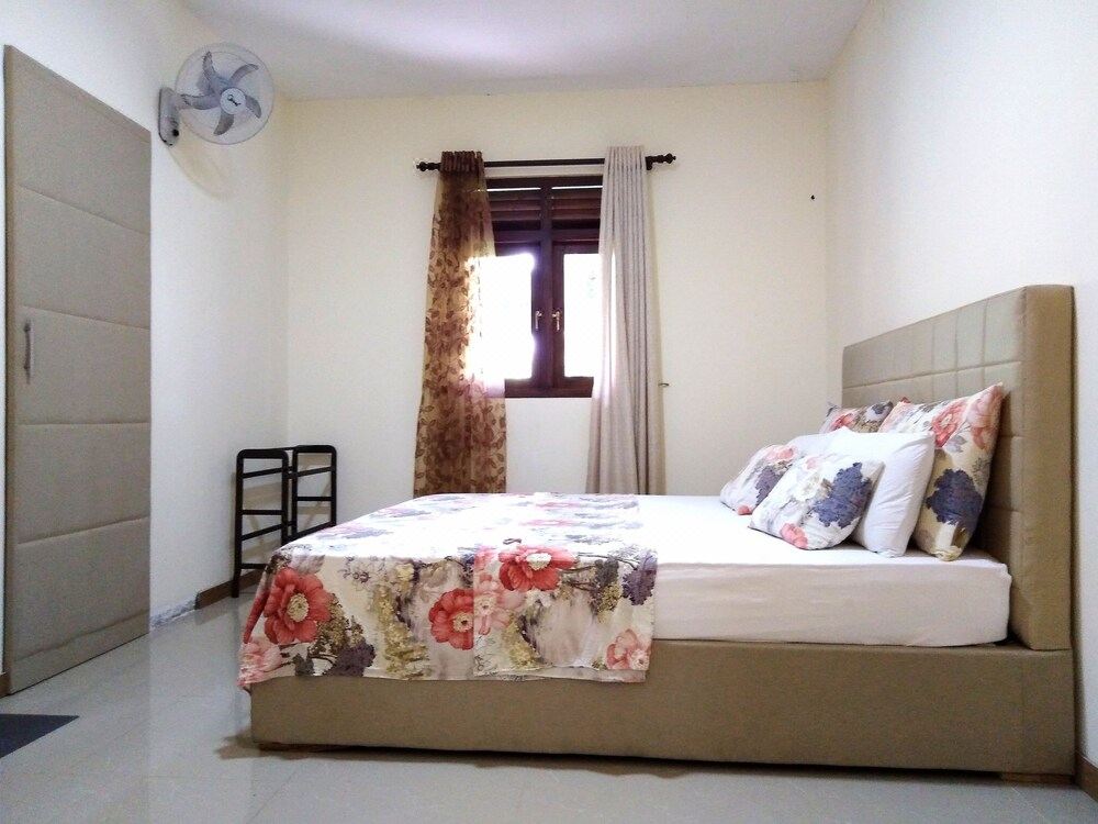 Sky Residencies - Hikkaduwa