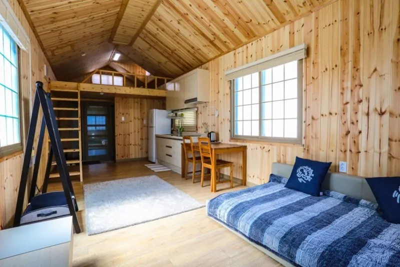 Jeju Woljeong Cello House Pension - Jeju