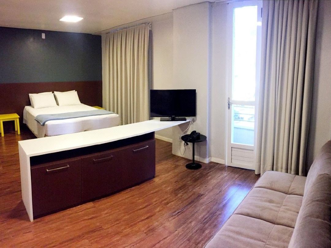 Açores Flat Design- Ao Lado Da Casa De Cultura Mário Quintana - Porto Alegre