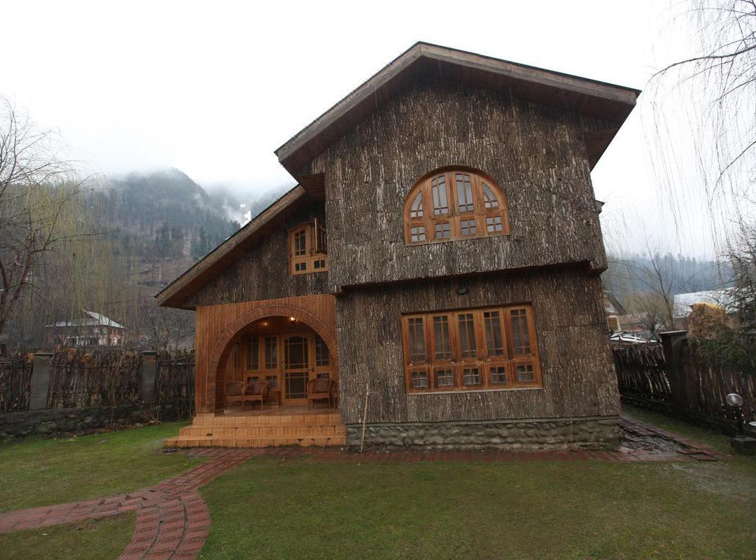 Mala Castle Cottages And Hotels - Pahalgam
