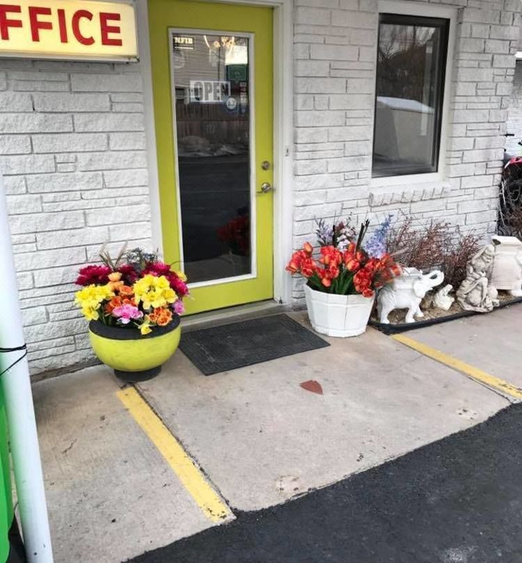 Arrowhead Motel - Sundance, WY