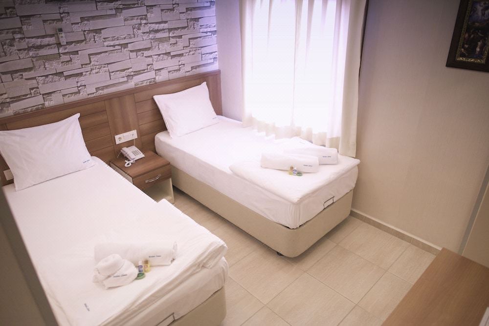 Golden Stone Butik Otel - チェシュメ