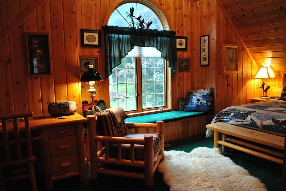 Horton Creek Inn B&b - Harbor Springs, MI