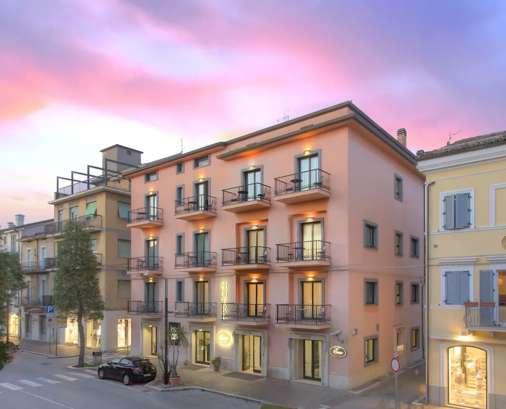 Hotel Enzo - Porto Recanati