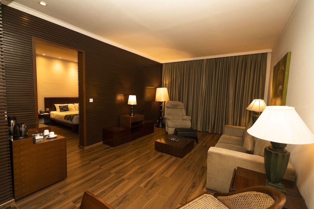Sps Grand Inn - Coimbatore