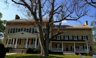 Inn at Springfield Manor - SuiteTrails