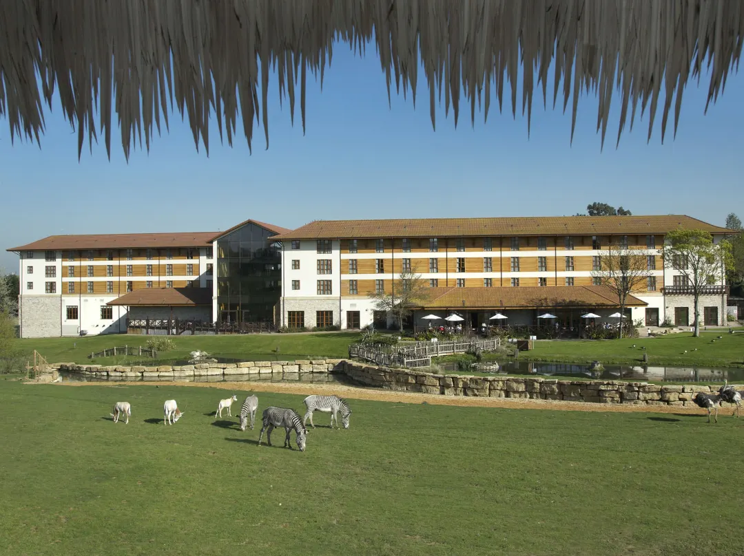 Chessington Safari Hotel - London