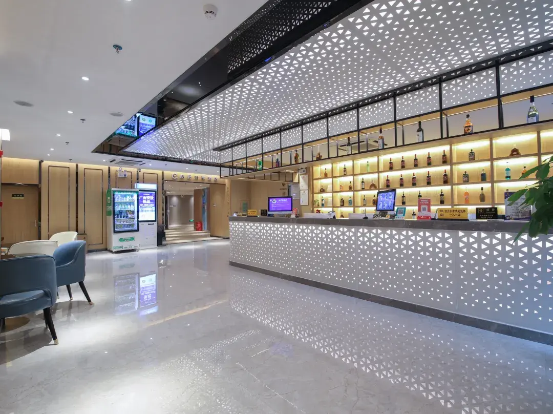 Couple Expert Boutique Hotel - Tin Shui Wai