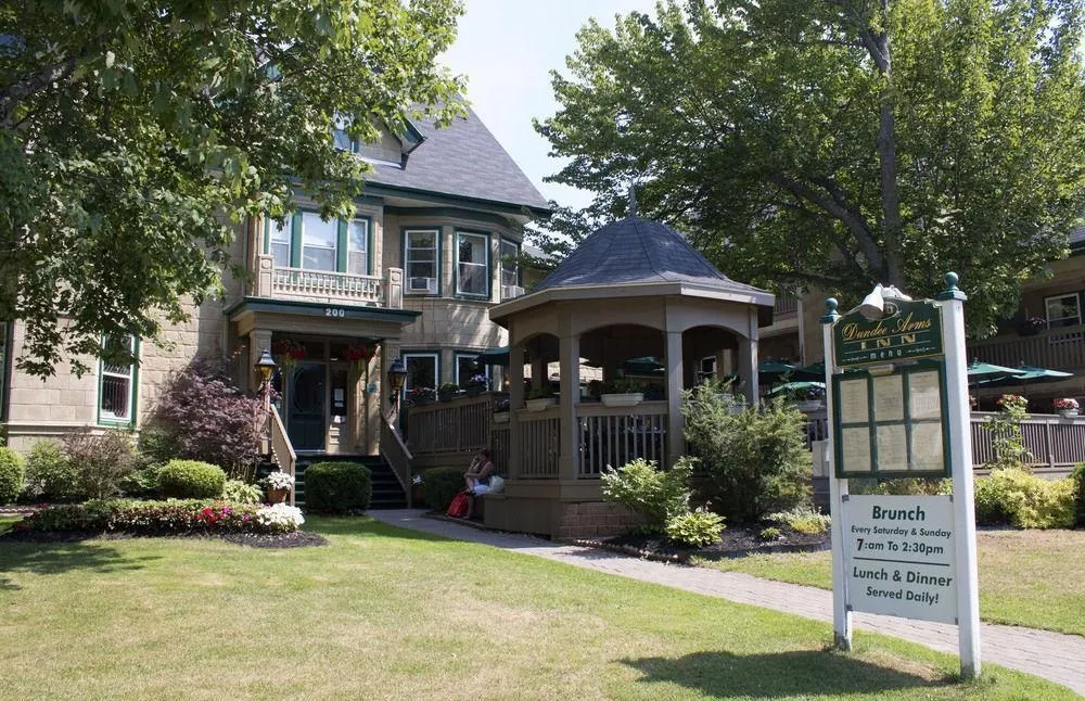 Dundee Arms Inn - Prince Edward Island
